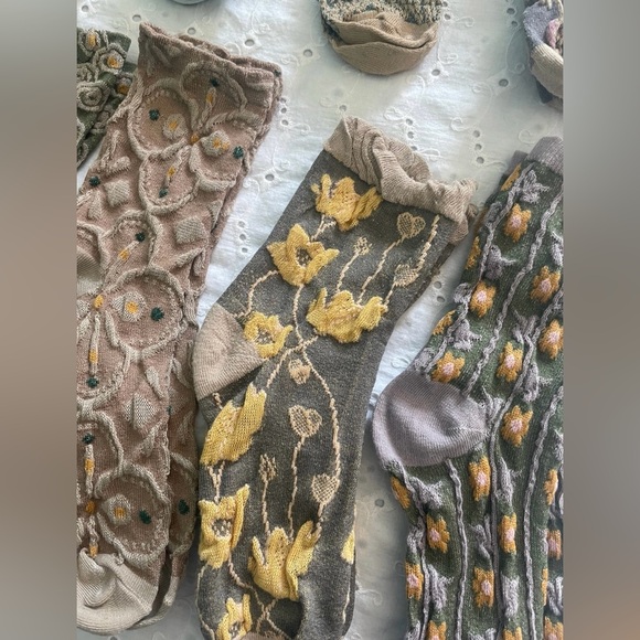 Accessories | 12 Pairstextured Floral Socks | Poshmark